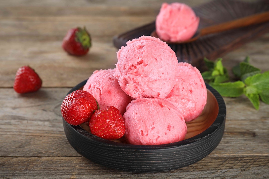 Food Simp - Strawberry Ice Cream